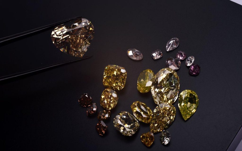 The diamond market in the world and in Russia are two different markets